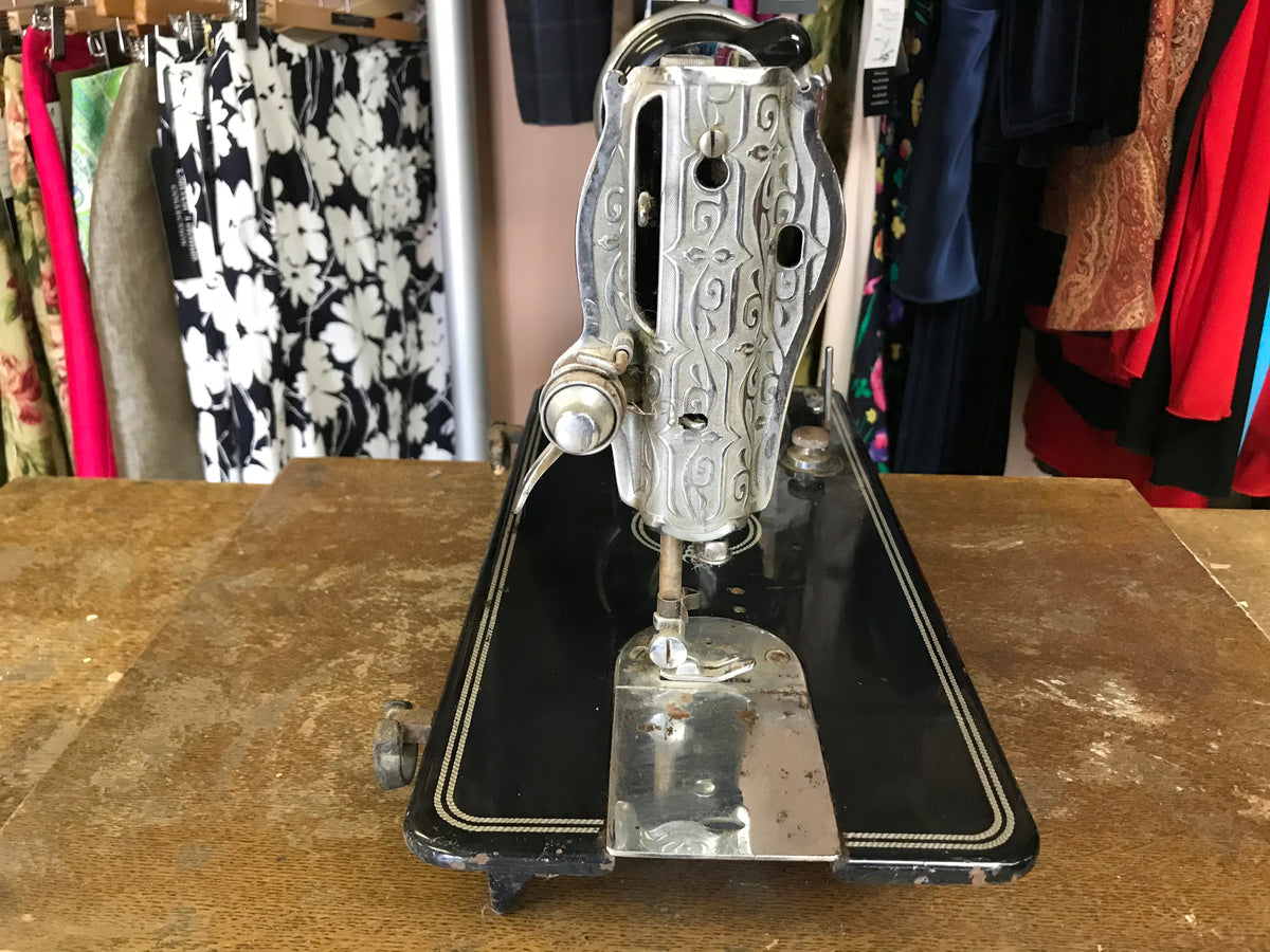 Vintage Premier Sewing Machine – Darrell Thomas Textiles